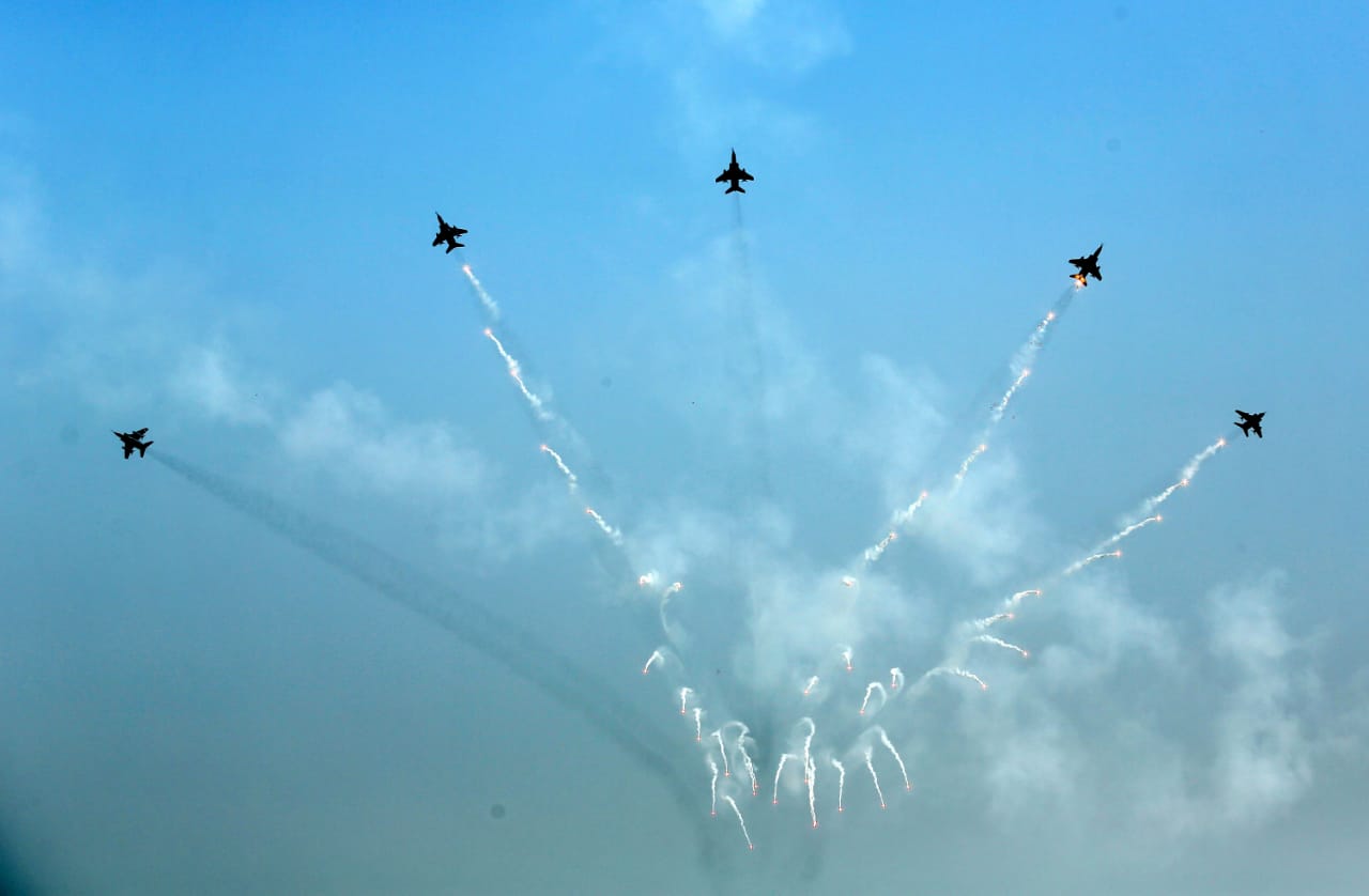 IAF splits 20 Bn fighter jet procurement into two programmes - Supply ...